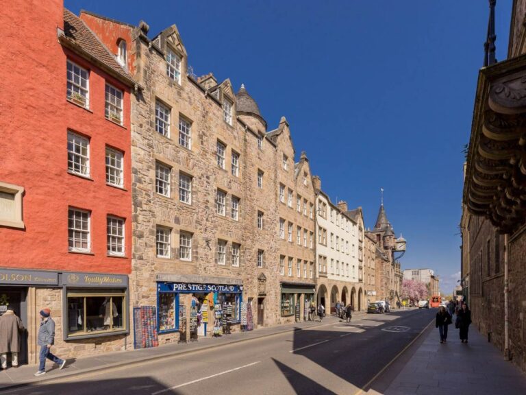 Properties to Rent - Murray and Currie